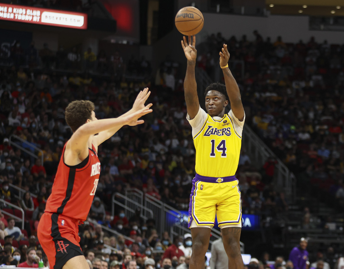 Lakers Started Stanley Johnson in the Second Half, And It Proved to Be ...