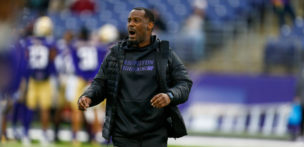 REPORT: Oregon Ducks Football Hiring Junior Adams as Wide Receivers ...