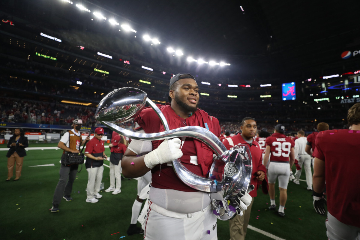 Alabama Coaching Staff Selects Seven Players of the Week Following Win ...