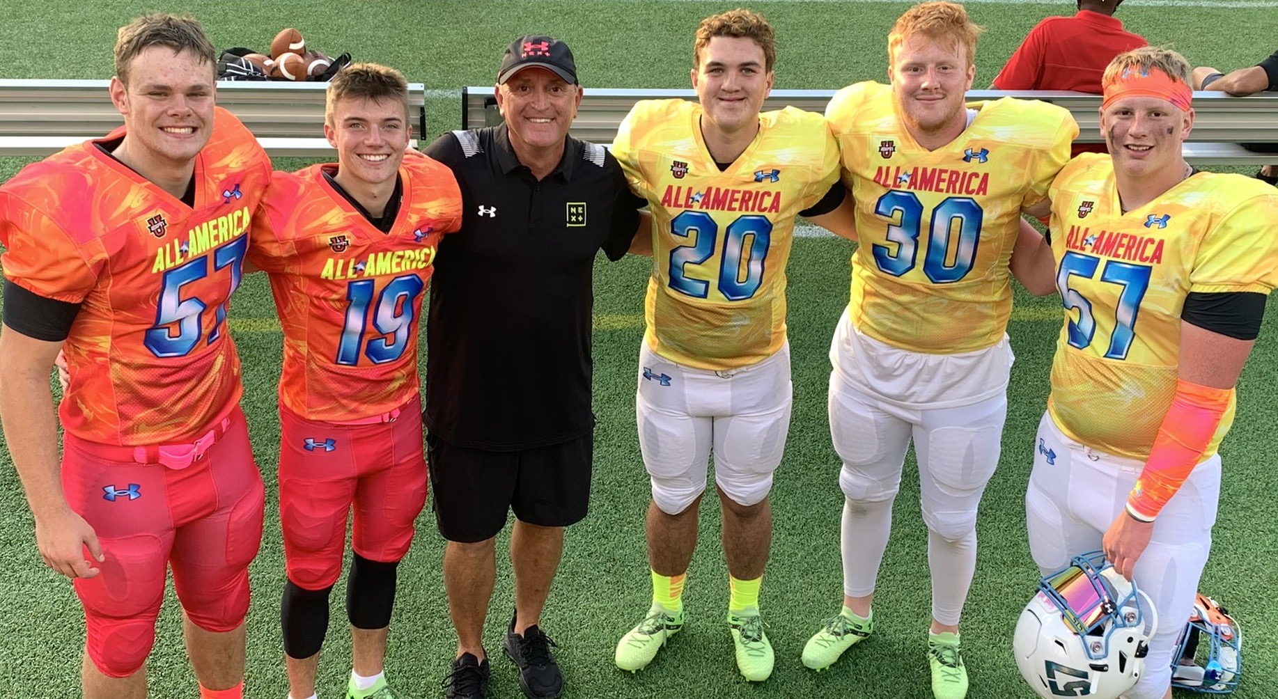 UW Offers Arizona Kicker Who Rarely Misses - Sports Illustrated ...