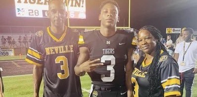 Huskies Offer Louisiana Runner Known as 'Quick 6' - Sports Illustrated ...