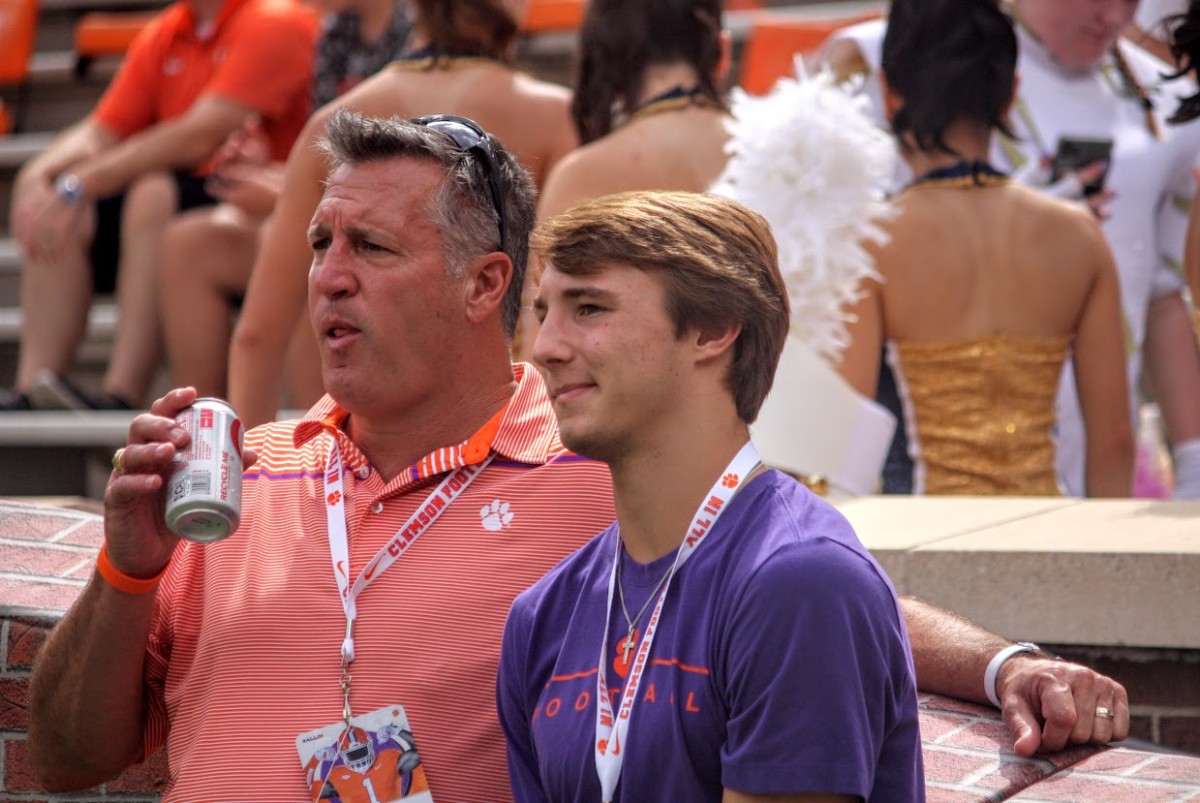Clemson Signee Cade Klubnik Draws Comparison to Jets QB Zach Wilson ...