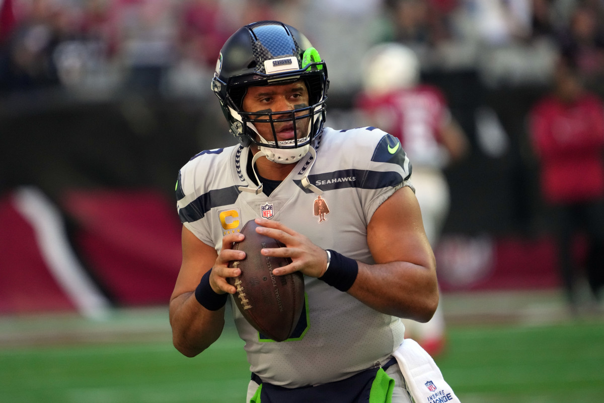 Trio of Seahawks Make History in First Half of Season Finale vs ...