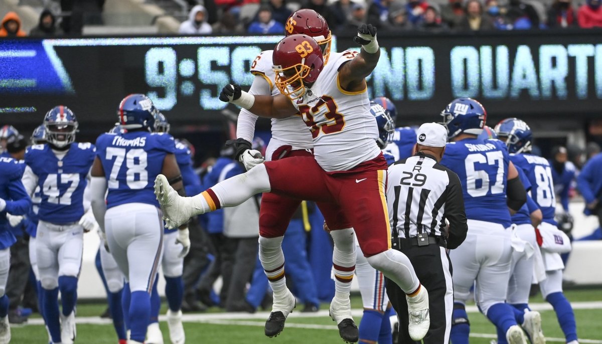 Washington Football Team WATCH: Antonio Gibson TD Puts Him Into 1,000 ...