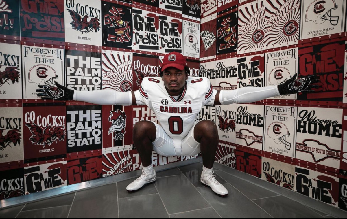 Prized Florida LB Grayson Howard Ready For Slate of Visits, Talks ...