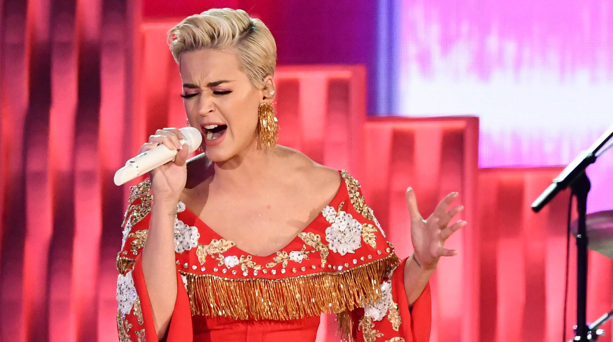 Katy Perry, Alesso debut music video during national title game ...