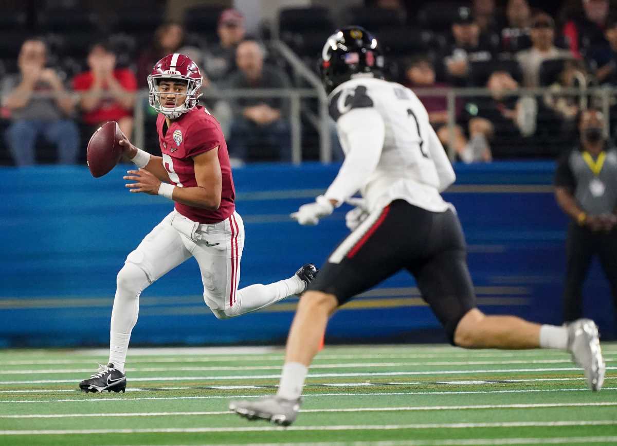 UC Linebacker Wilson Huber Announces Return for 2022 season - All Bearcats