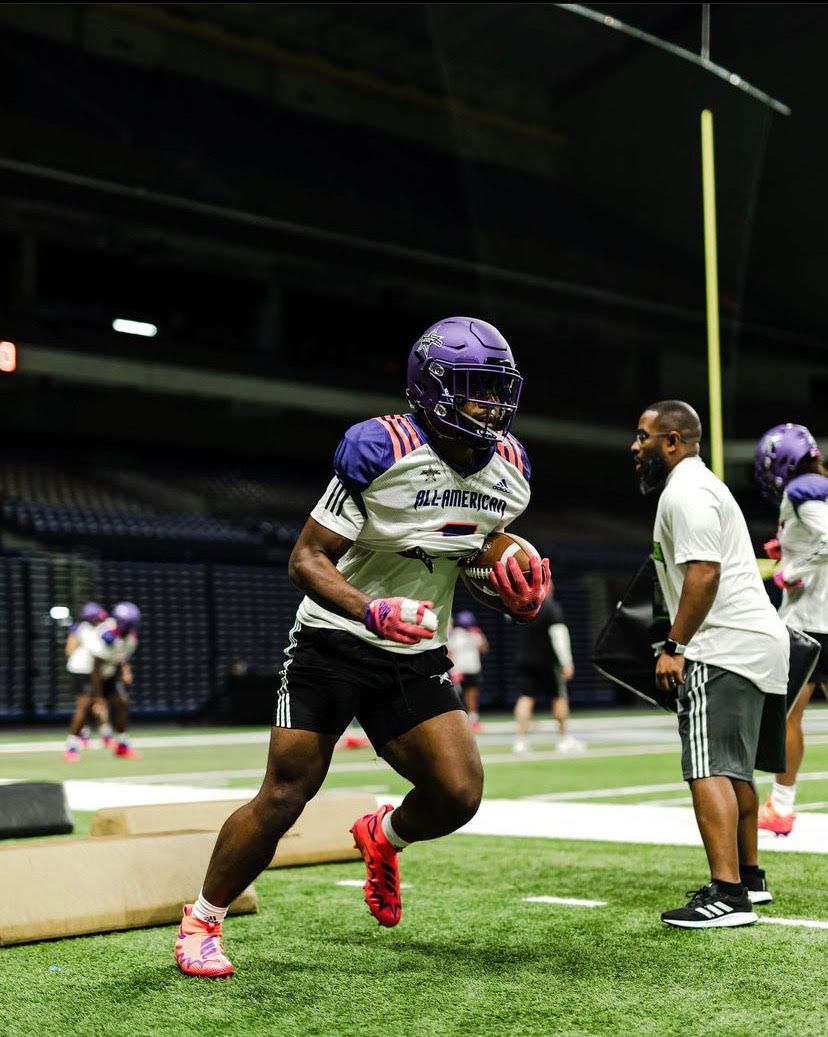 Michigan State is pushing for four-star running back TreVonte' Citizen ...