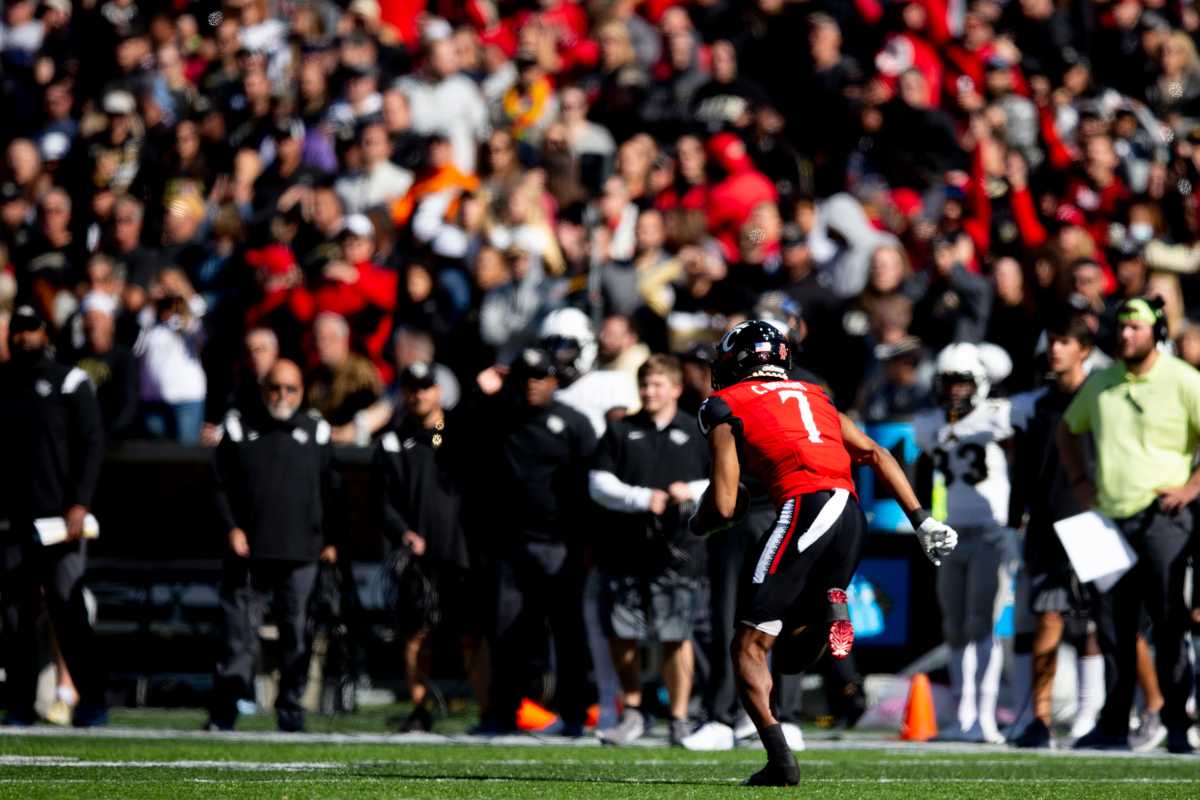Look: UC Football Great Coby Bryant Returns To Nippert Stadium - All ...