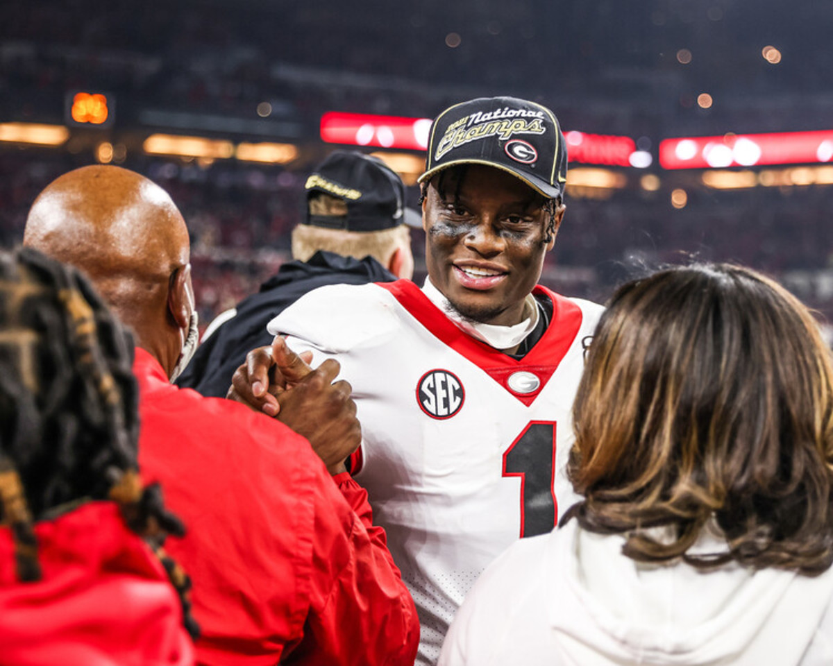 Georgia Football WR George Pickens Declares for 2022 NFL Draft - Sports ...