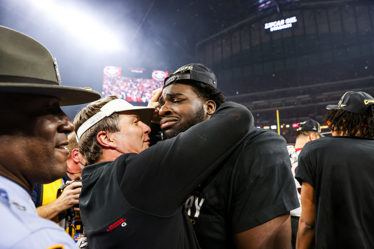 Devonte Wyatt Says Goodbye to Georgia - Sports Illustrated Georgia ...