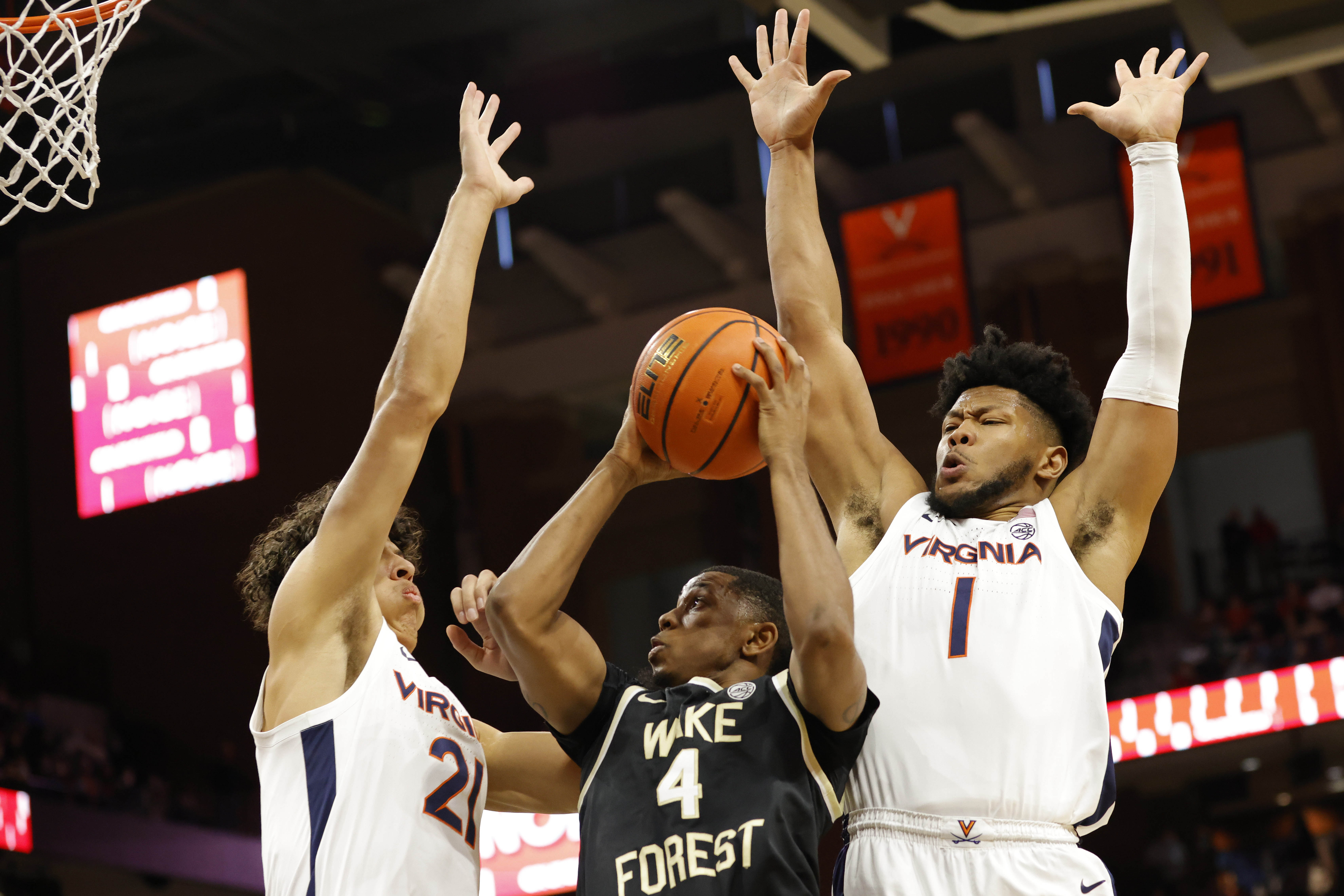 Wake Forest Defeats Virginia 63-55 (Live Play-by-Play and Analysis ...