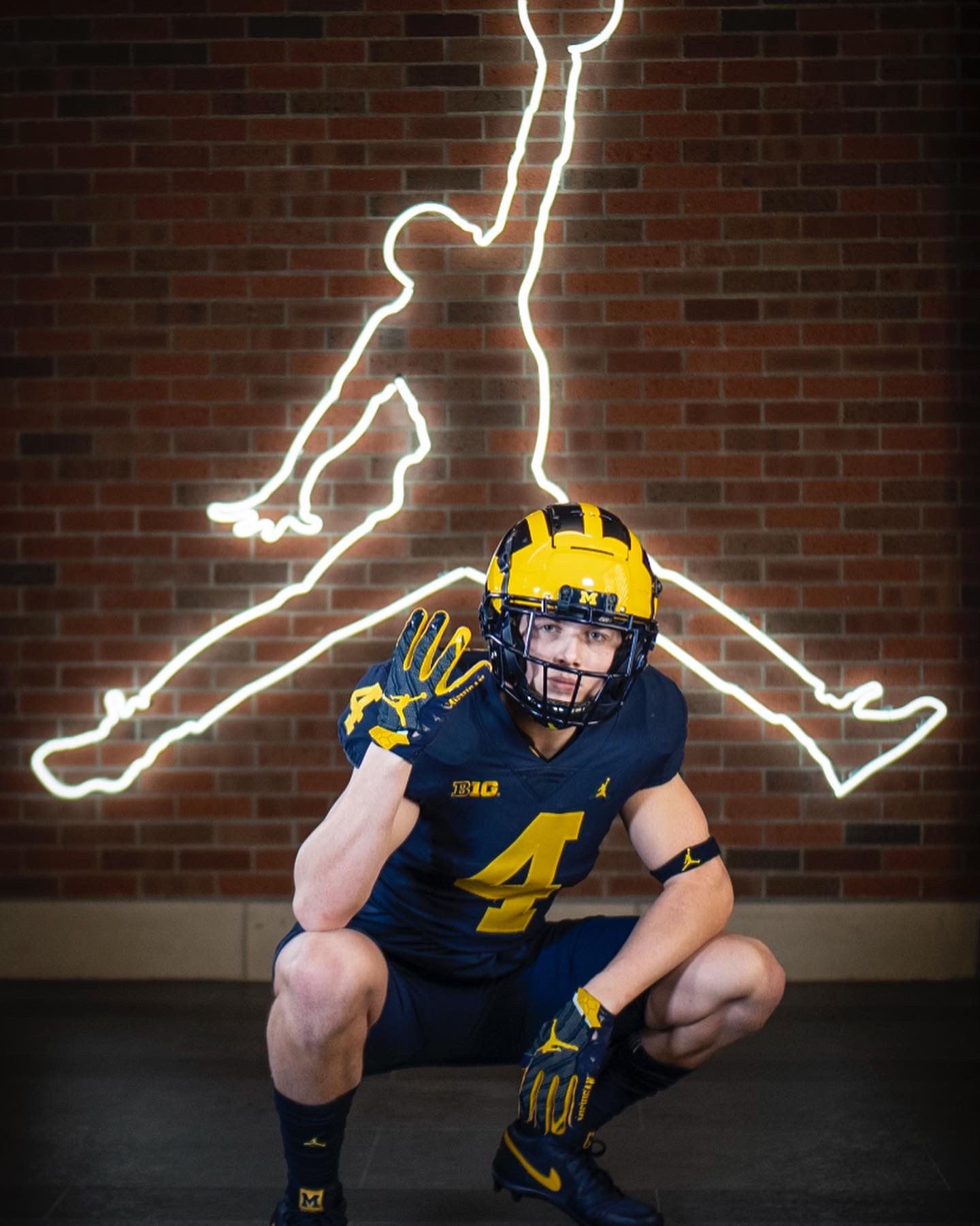 '23 Massachusetts Tight End Andrew Rappleyea Commits To Michigan ...