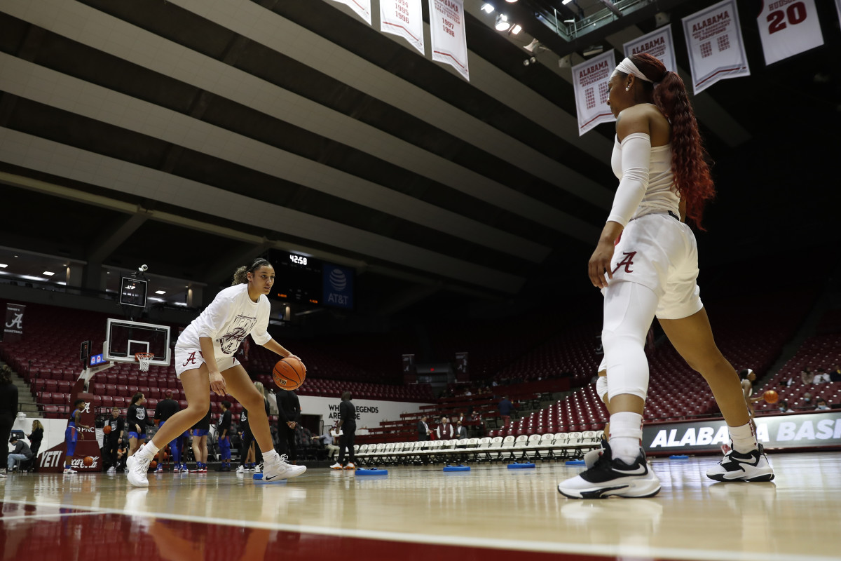 Alabama Women's Basketball Drops Fourth Game in a Row, Loses 85-77 to ...