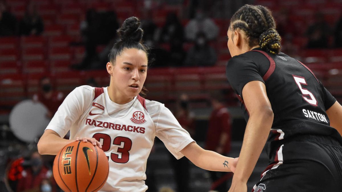 Hogs Respond to South Carolina Run, But Not Enough in 61-52 Loss ...