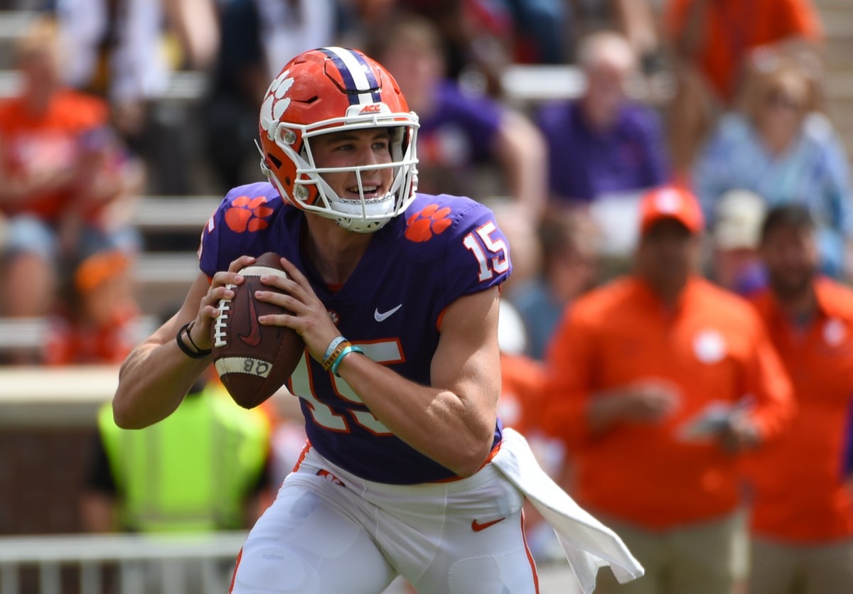Hunter Johnson Transferring Back to Clemson - Sports Illustrated ...