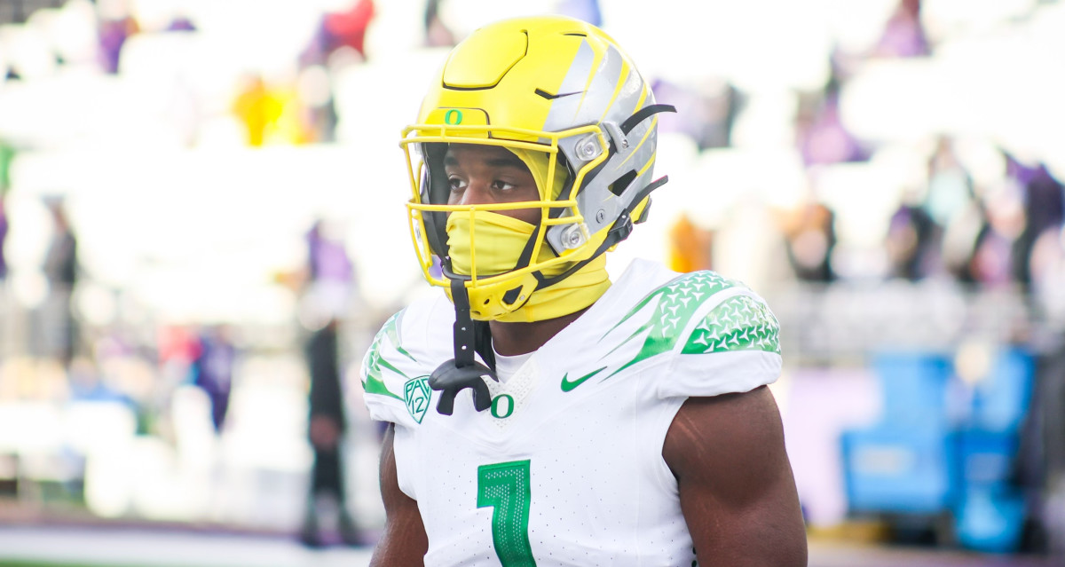 Former Oregon Ducks Football Running Back Trey Benson Commits to ...