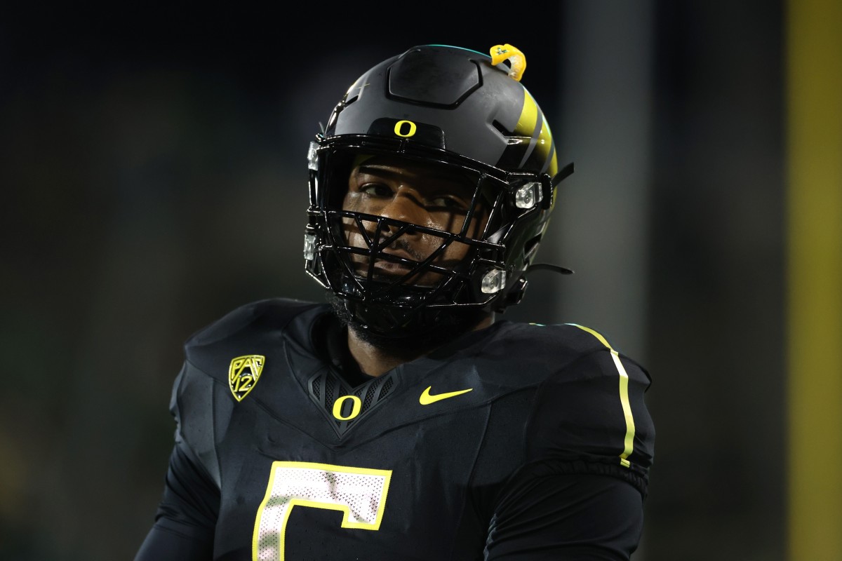 Five Pac-12 Players Selected in First Round of ESPN Mock Draft ...