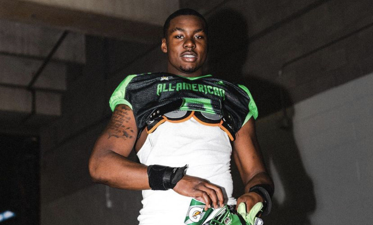 Georgia Football EDGE Mykel Williams Honored As Nation's Top Defender ...