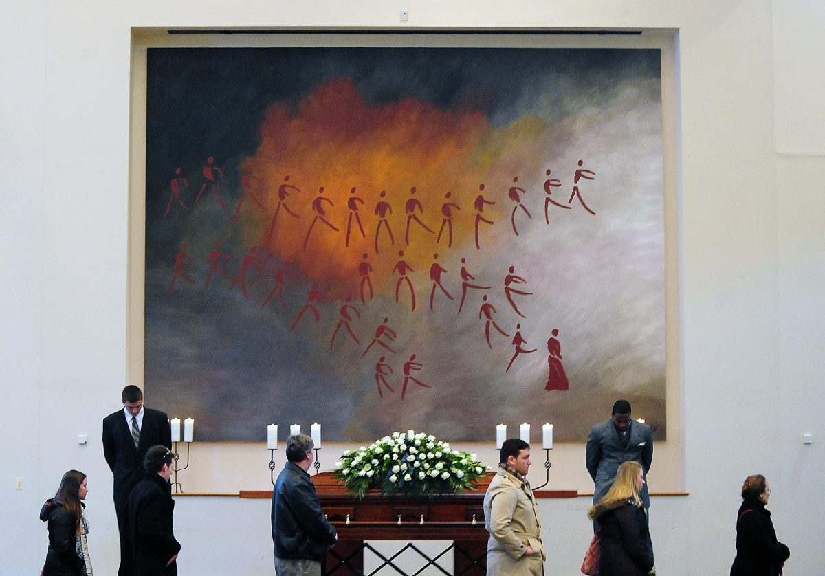 Joe Paterno Dead In Cofin