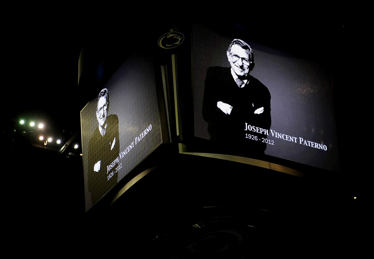 Joe Paterno Dead In Cofin