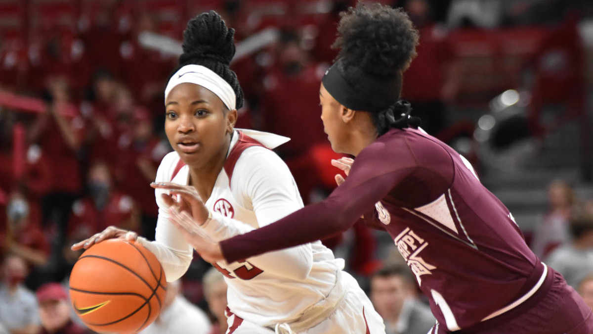 Razorbacks Answer Challenge of Neighbors' Short Rotation - Sports ...