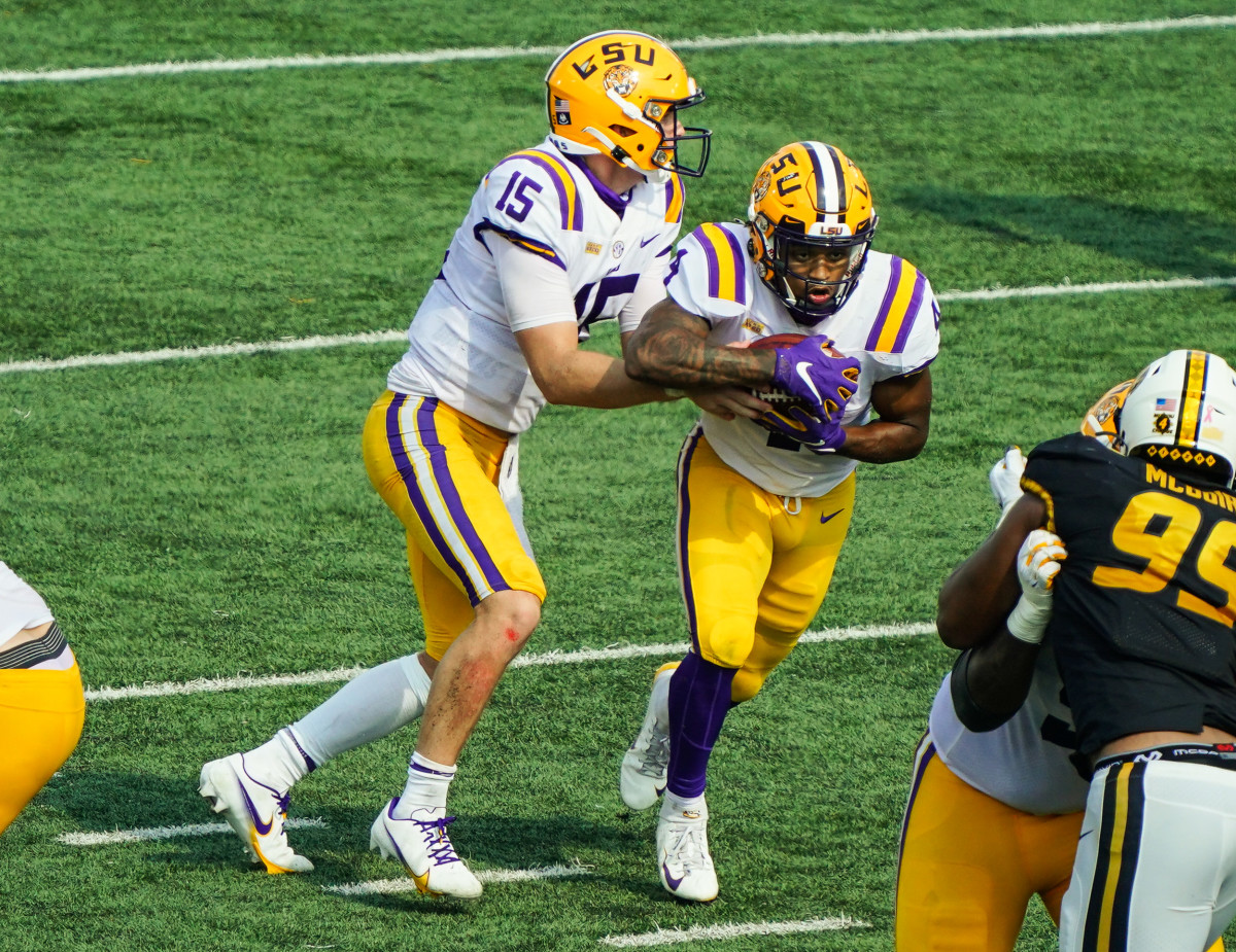 LSU Football's Quarterback Room in Perfect Place to Build for Present ...