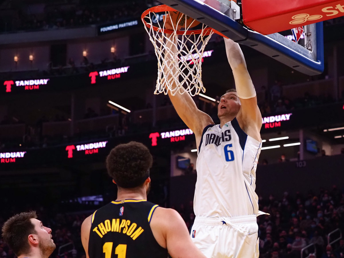 Dallas Mavs Stat of the Week: Why Kristaps Porzingis Struggles vs. 1 ...