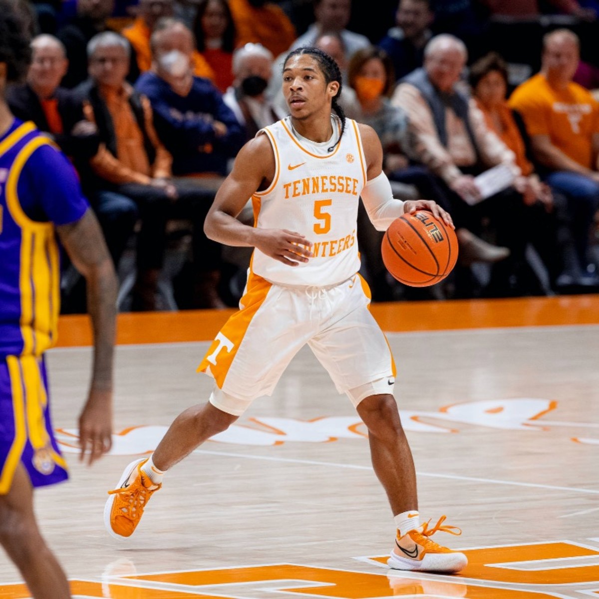 Watch: Tennessee Vols Basketball Freshman PG Zakai Zeigler Discusses ...