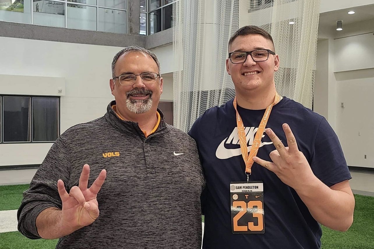OL Sam Pendleton Talks Tennessee Vols Offer, Saturday Junior Day Visit ...