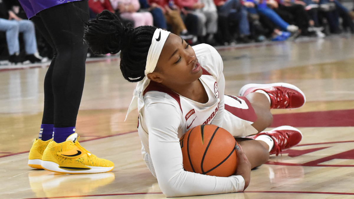 Hogs Shoot at Blistering Pace for Huge Win Over 12th-ranked LSU ...