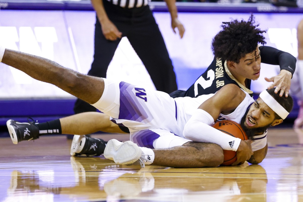 Brown-led Huskies Hang On To Beat Buffaloes by 2 - Sports Illustrated ...