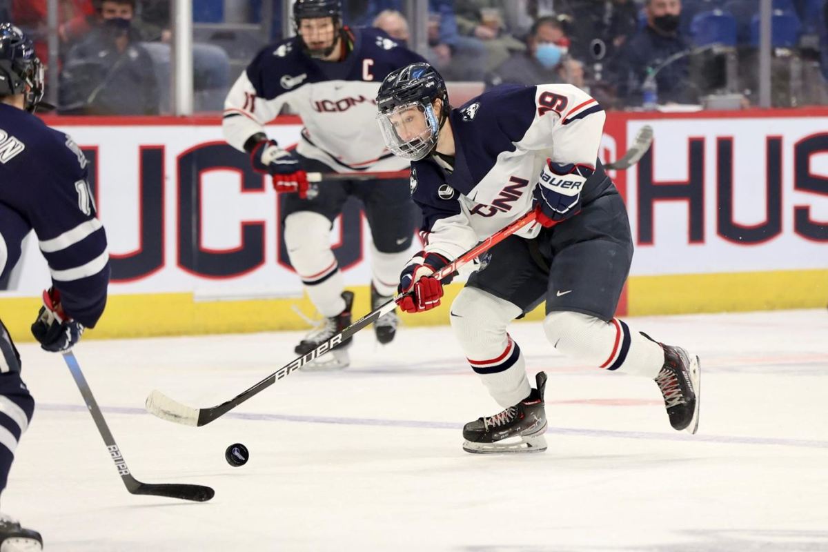 Hockey: Huskies Ready For Connecticut Ice - Huskies Report