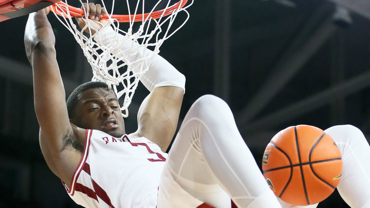 Musselman's Latest Choice Means Two Razorbacks Must Become Walk-ons or ...