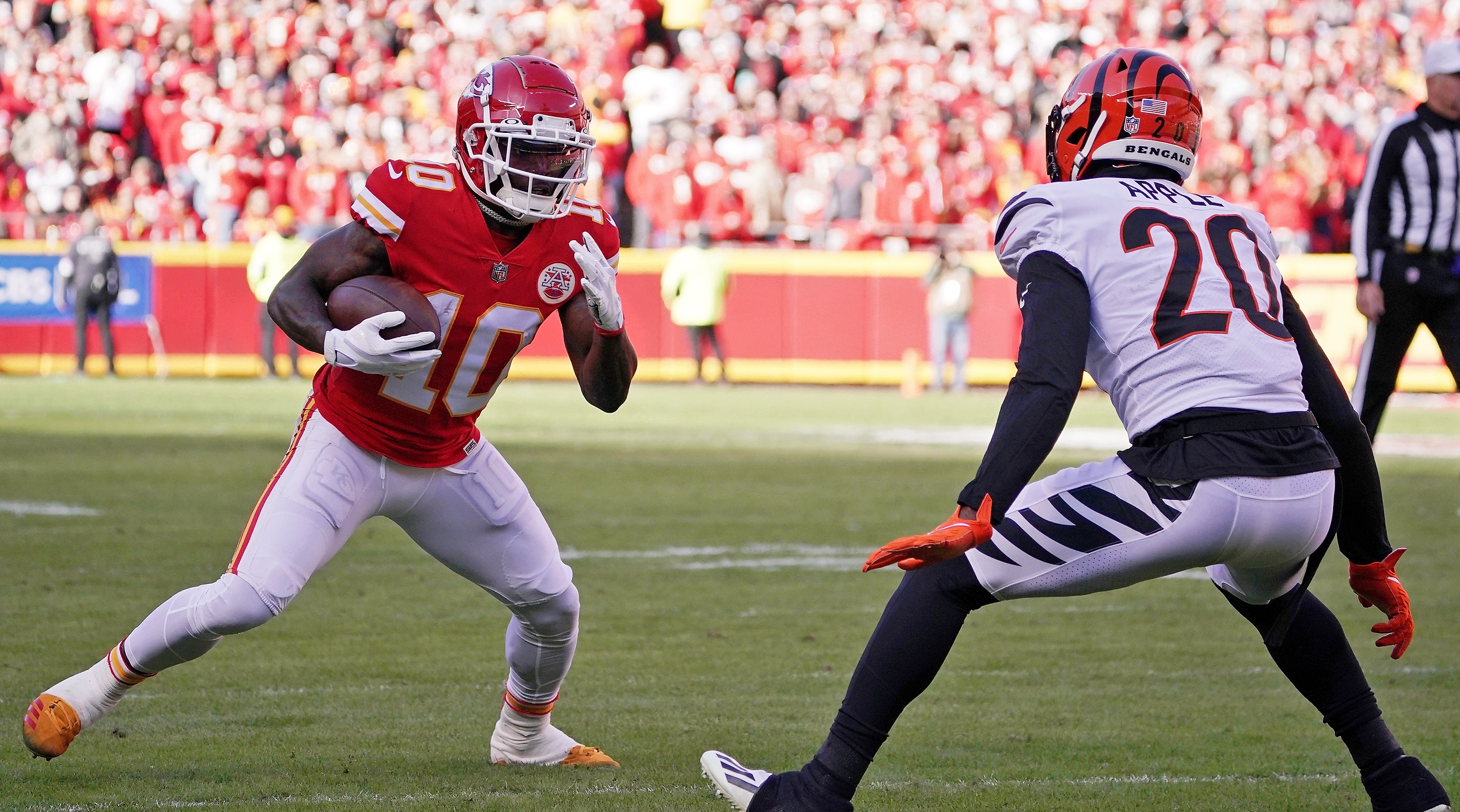AFC championship: Bengals stop Chiefs on goal line as first half ...
