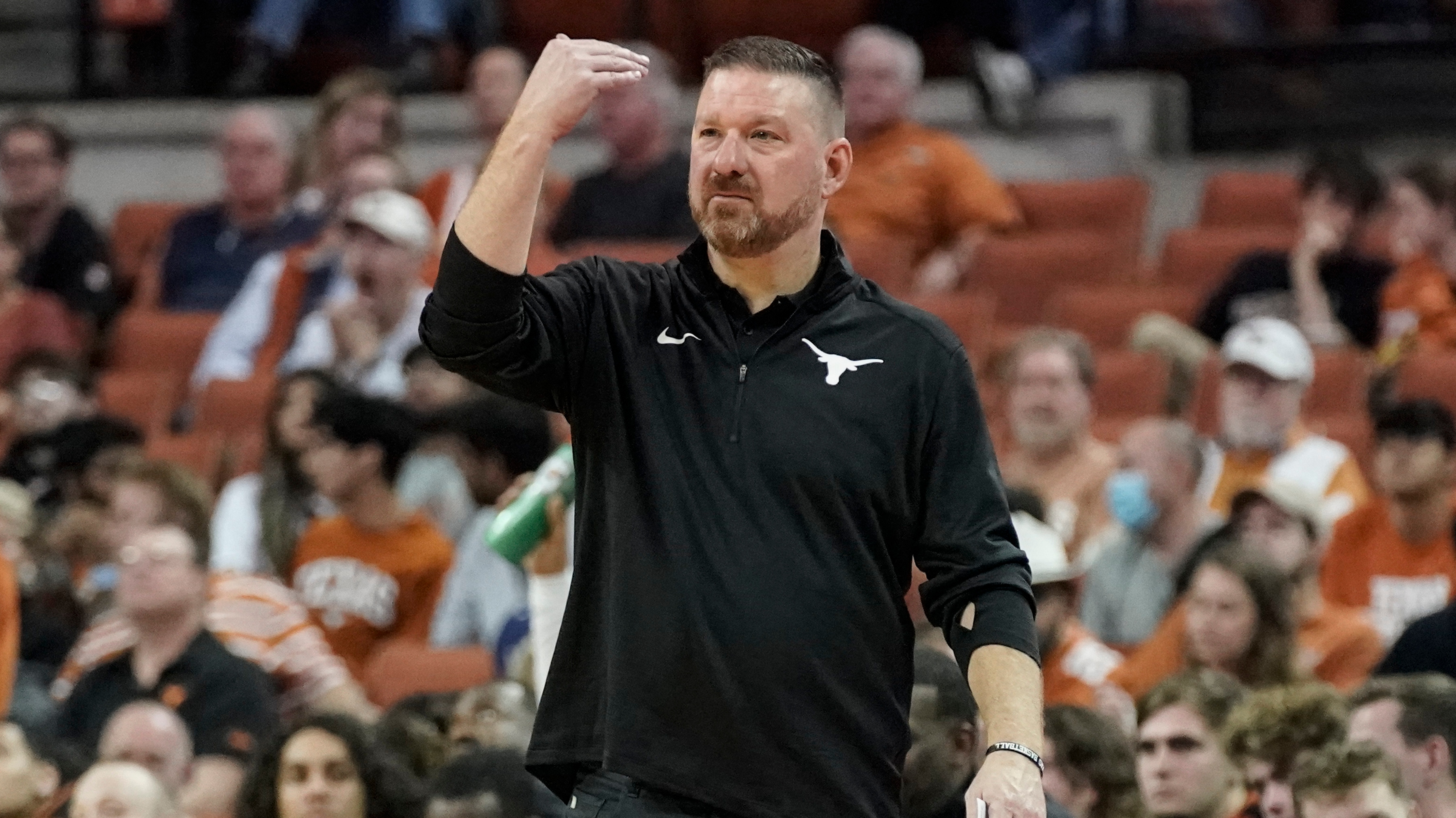 Texas Men’s Basketball Coach Chris Beard Arrested on Felony Assault ...