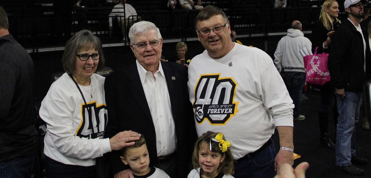 Remembering Magical Iowa Run in '86-87 - Sports Illustrated Iowa ...