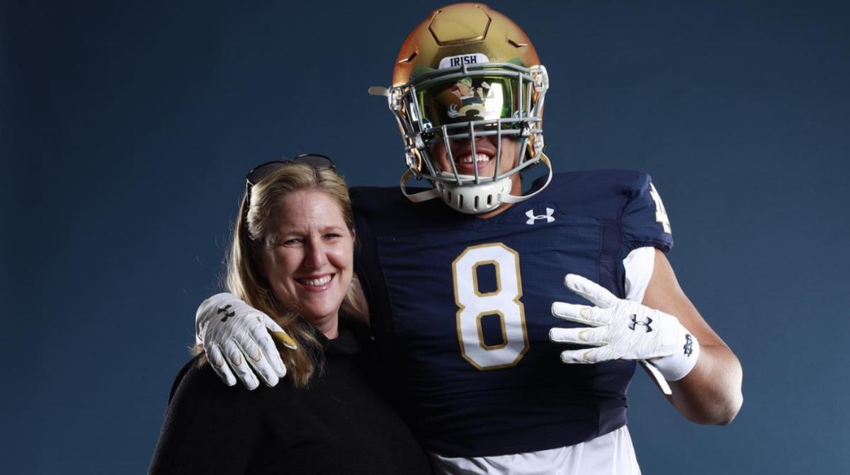Notre Dame Commit Profile - DL Devan Houstan - Sports Illustrated Notre ...