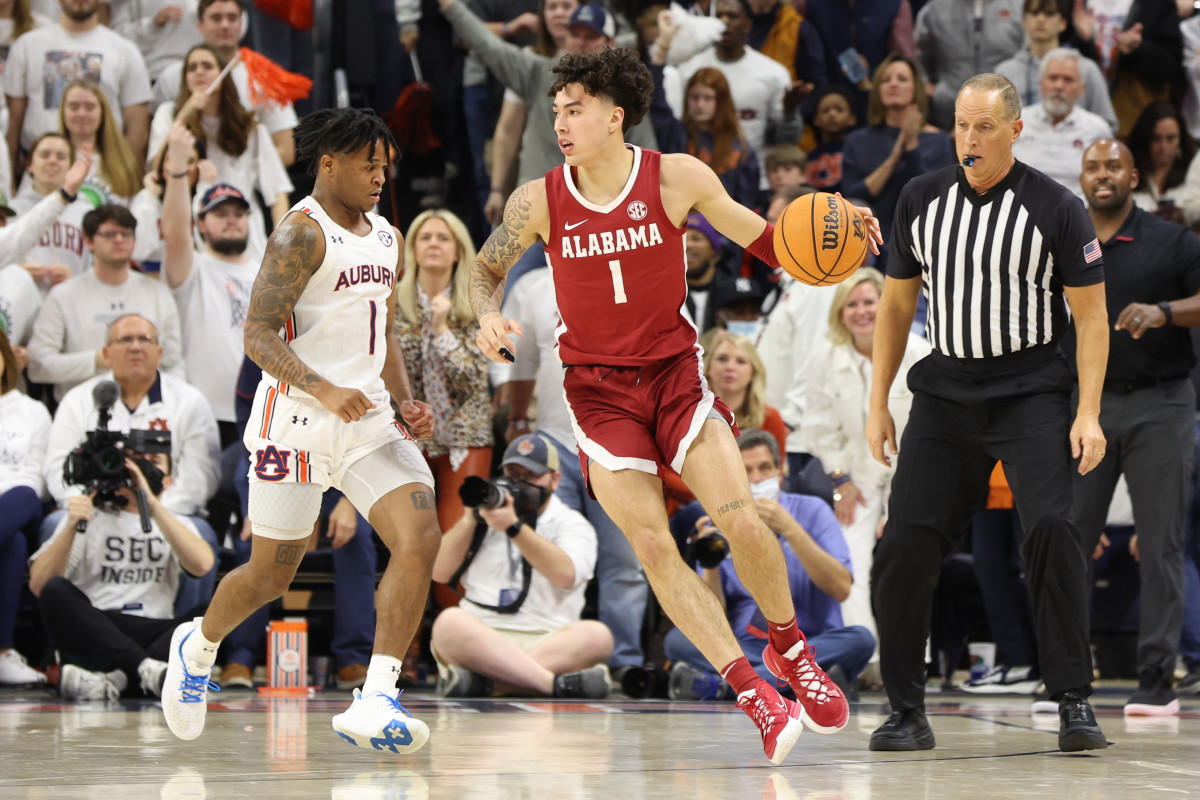 Alabama Basketball Guard Jusaun Holt Suspended due to Internal Team ...