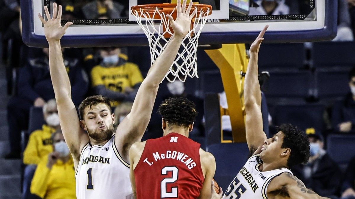 Michigan Basketball Hangs On To Beat Nebraska - Sports Illustrated ...