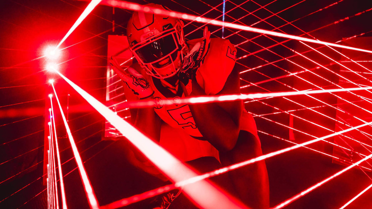 2022 Defensive Tackle Christen Miller Commits To Georgia - Sports ...