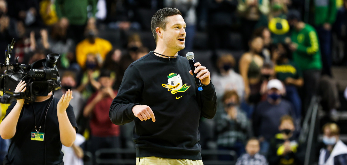 Oregon Ducks Football Head Coach Dan Lanning Discusses What's Next for ...