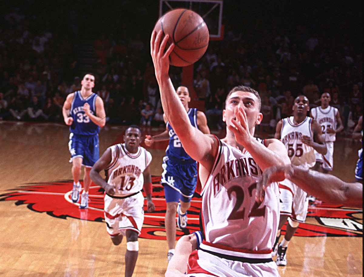 Former Arkansas Razorbacks basketball coach Nolan Richardson VHS ...