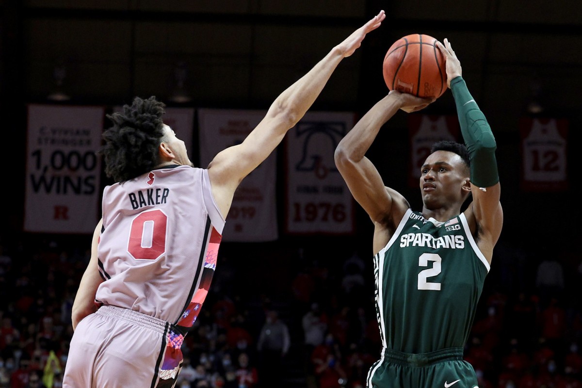Michigan State men's basketball falls to No. 17 in latest AP Poll ...