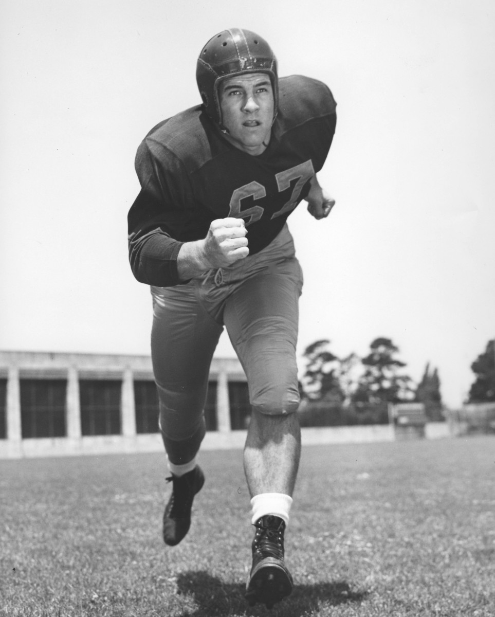 Ex-Cal Football Star Les Richter the Centerpiece of One of Sports ...