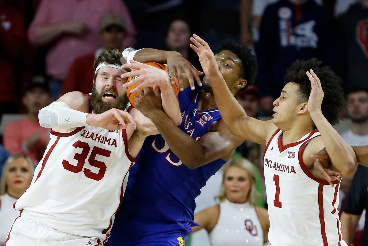 OU Basketball: After Busy Offseason, Tanner Groves and Jalen Hill Bring ...
