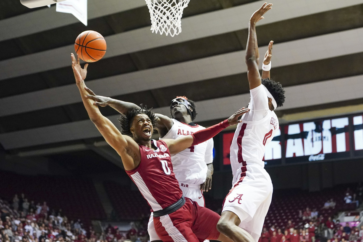 BamaCentral Courtside: Alabama Basketball 68, Arkansas 67 - Sports Illustrated Alabama Crimson ...