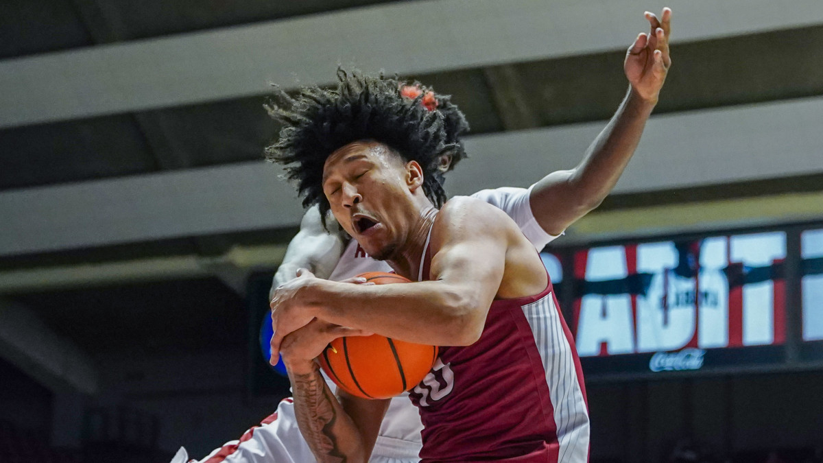 Jaylin Williams Named Co-Player of Week in SEC - Sports Illustrated All ...