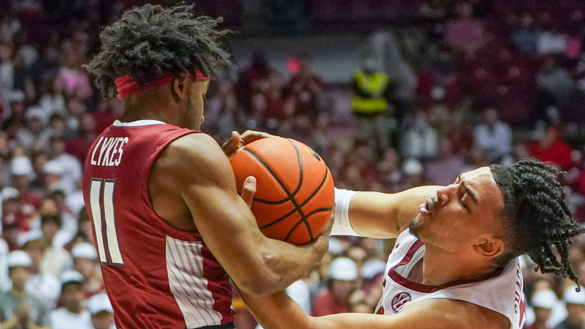 Razorbacks Back in Rankings, Which Means Absolutely Nothing - Sports ...