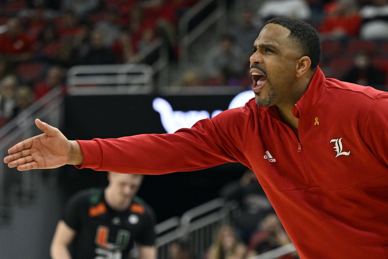 Mike Pegues Reflects on Season, Unsure of Post-Louisville Future ...